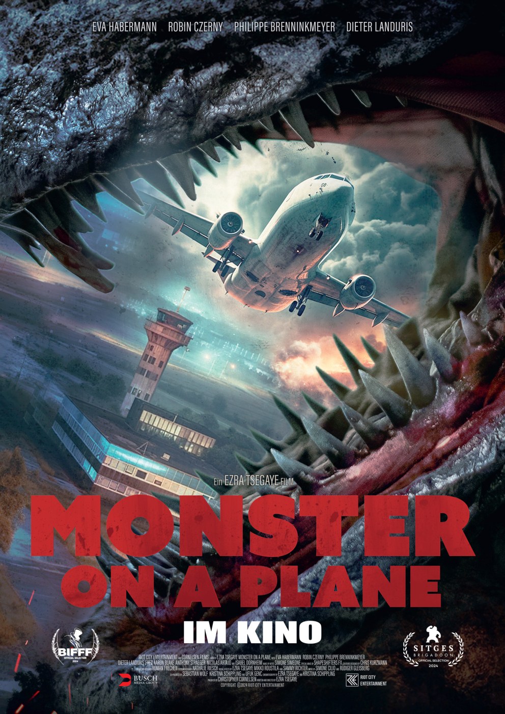 Monster on a Plane | CineStar Neubrandenburg