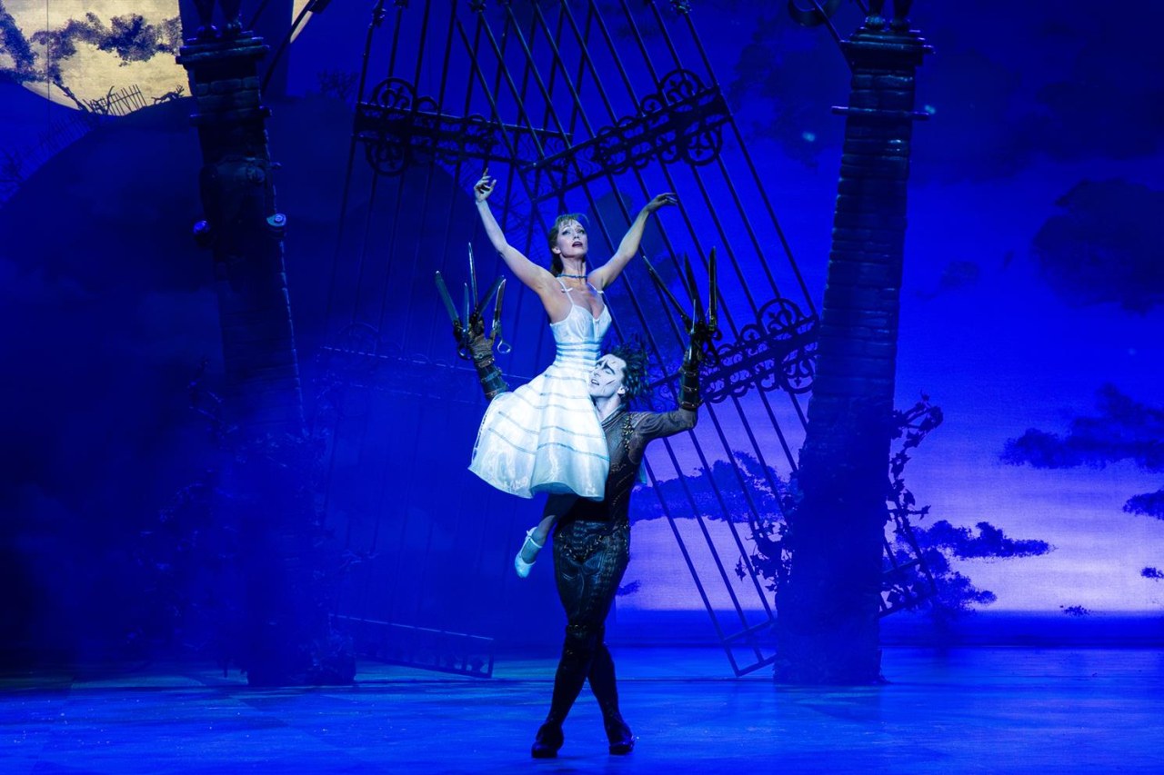 Edward Scissorhands: Matthew Bourne's Dance Version of Tim Burton's ...