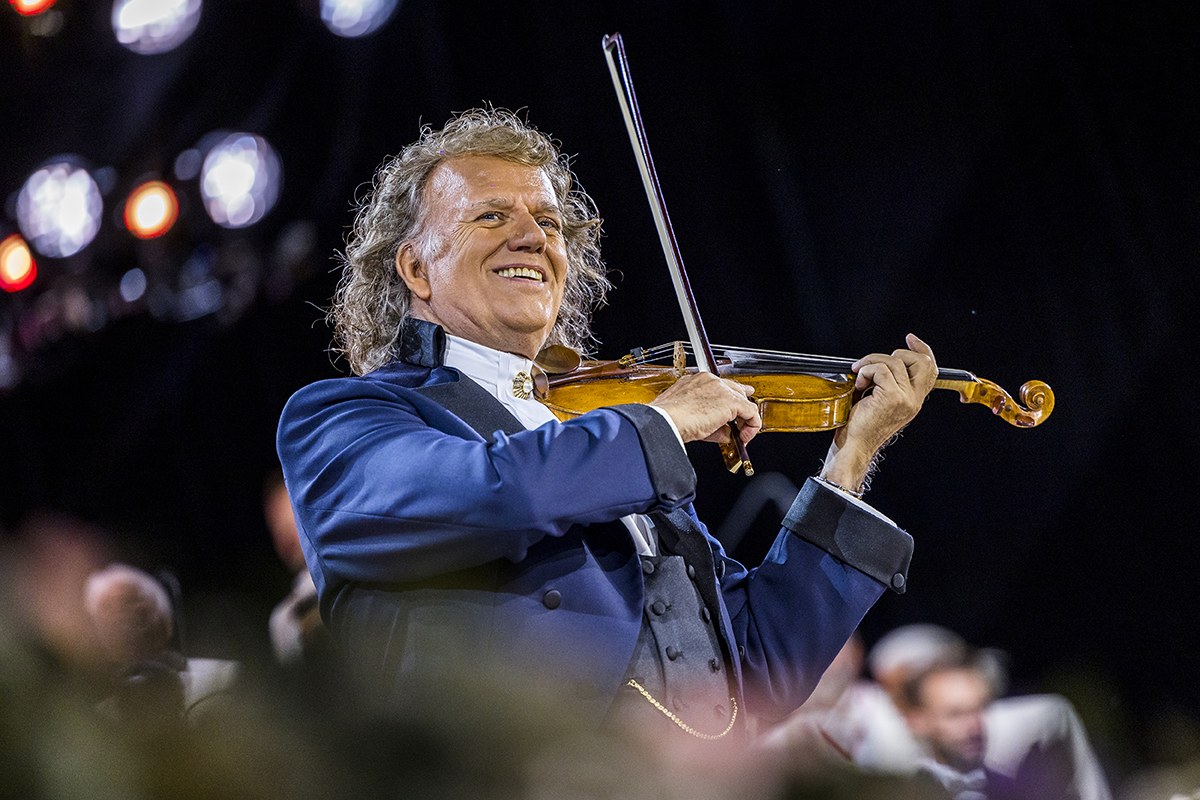 André Rieu - Love Is All Around (Maastricht-Konzert 2023) | Cinestar